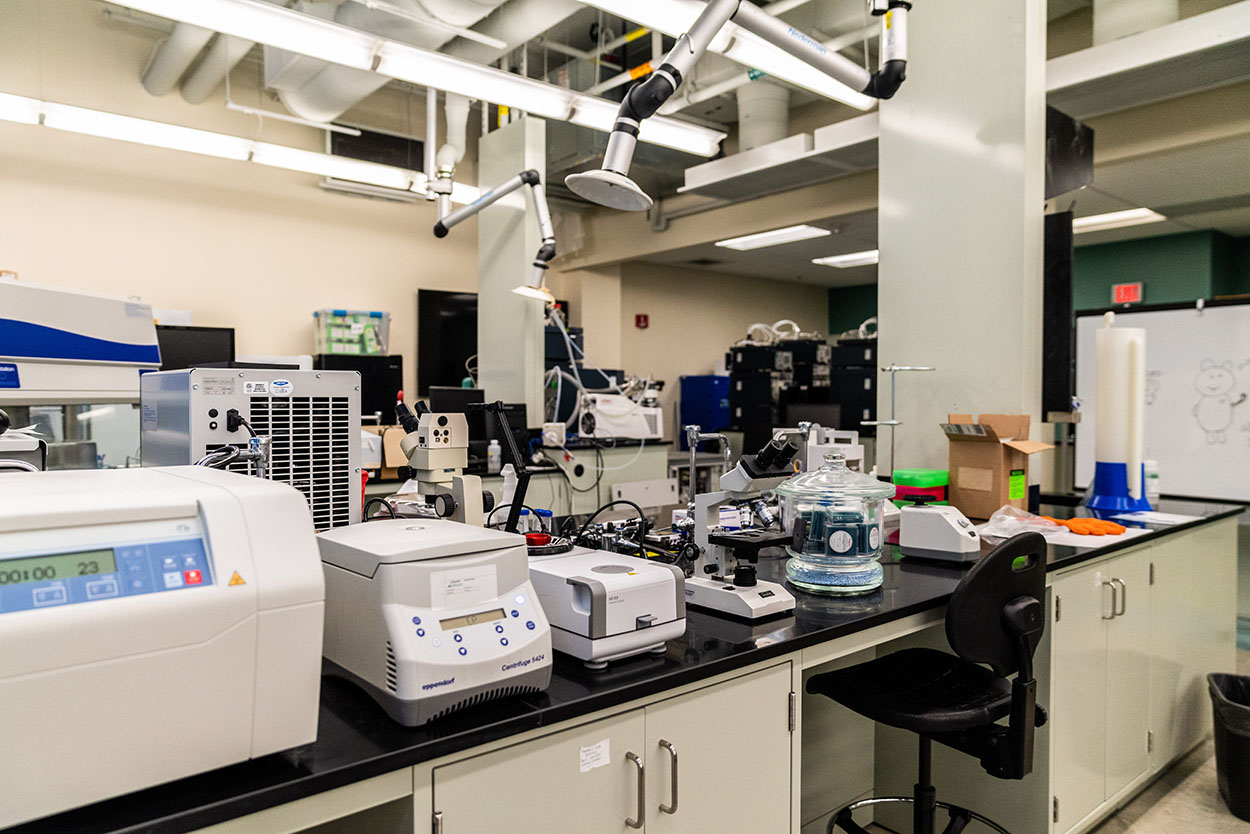 Biomedical equipment store